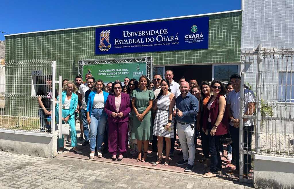 Uece inicia semestre letivo com 320 alunos em oito novos cursos e três ...