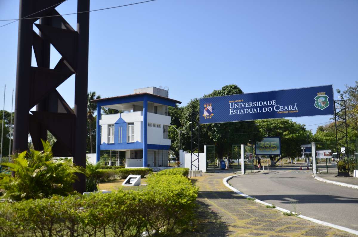 Uece: 49 anos dedicados ao povo cearense - UNIVERSIDADE ESTADUAL DO CEARÁ